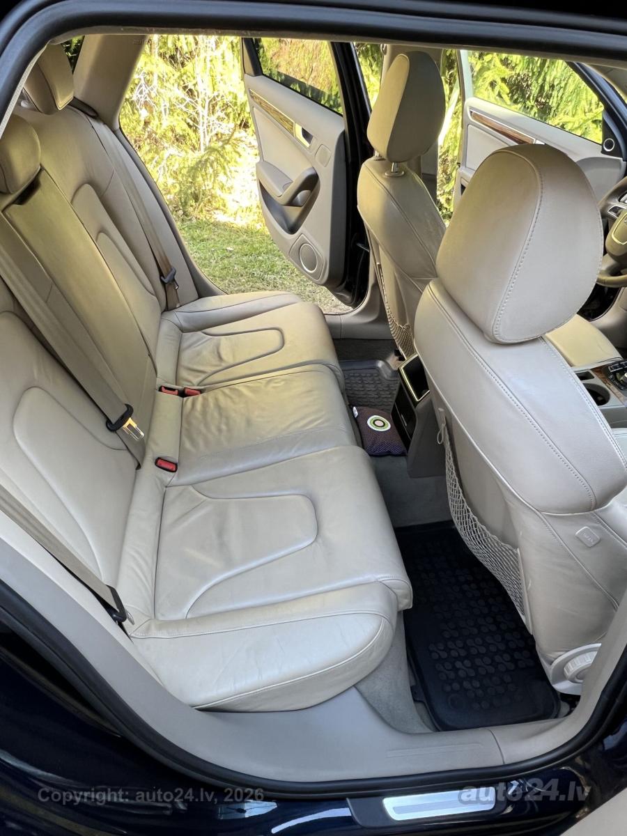 Zils Audi A4 2008 Tallina, ar dzinēja tilpumu 3.00 L un nobraukumu 392 tūkst. km par 5000 €, foto 12 vietnē AUTOMOTO.COM.LV