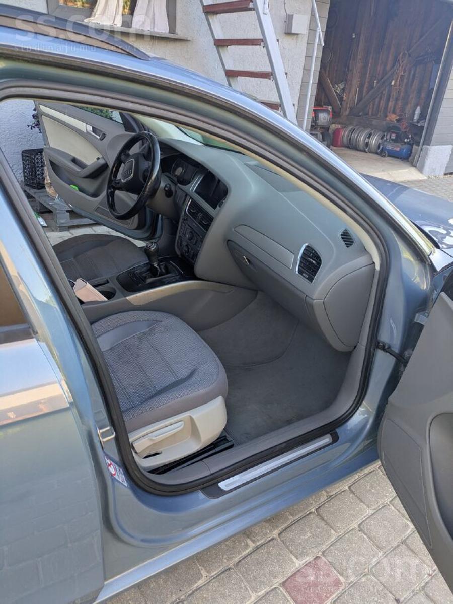 Zils Audi A4 2008 Valmiera, ar dzinēja tilpumu 2.00 L un nobraukumu 361 tūkst. km par 3800 €, foto 7 vietnē AUTOMOTO.COM.LV