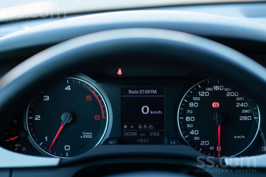 Zils Audi A4 2008 Jelgava, ar dzinēja tilpumu 3.00 L un nobraukumu 343 tūkst. km par 5800 €, foto 12 vietnē AUTOMOTO.COM.LV
