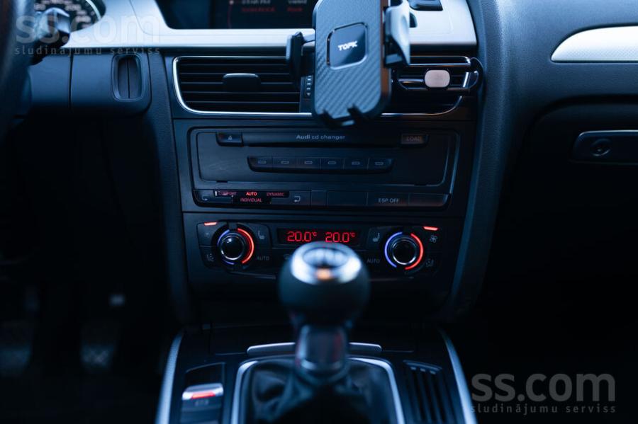 Zils Audi A4 2008 Jelgava, ar dzinēja tilpumu 3.00 L un nobraukumu 343 tūkst. km par 5800 €, foto 21 vietnē AUTOMOTO.COM.LV