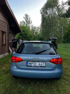 Zils Audi A4 2008 Viļņa, ar dzinēja tilpumu 1.80 L un nobraukumu 508 tūkst. km par 4500 €, foto 7 vietnē AUTOMOTO.COM.LV