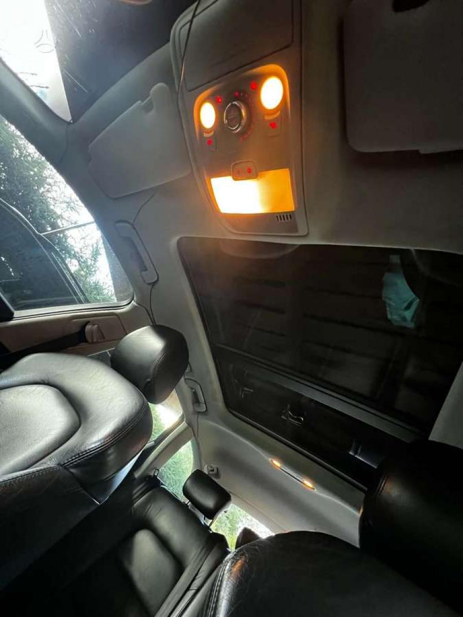 Zils Audi A4 2008 Viļņa, ar dzinēja tilpumu 1.80 L un nobraukumu 508 tūkst. km par 4500 €, foto 11 vietnē AUTOMOTO.COM.LV
