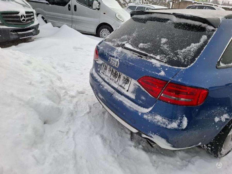 Blue Audi A4 2009 in Utena, with an engine capacity of 2.70 L and mileage of 265 thousand km for 4999 €, photo 14 on AUTOMOTO.COM.LV
