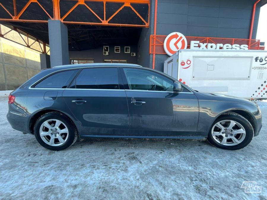 Blue Audi A4 2009 in Kaunas, with an engine capacity of 3.00 L and mileage of 450 thousand km for 3750 €, photo 4 on AUTOMOTO.COM.LV