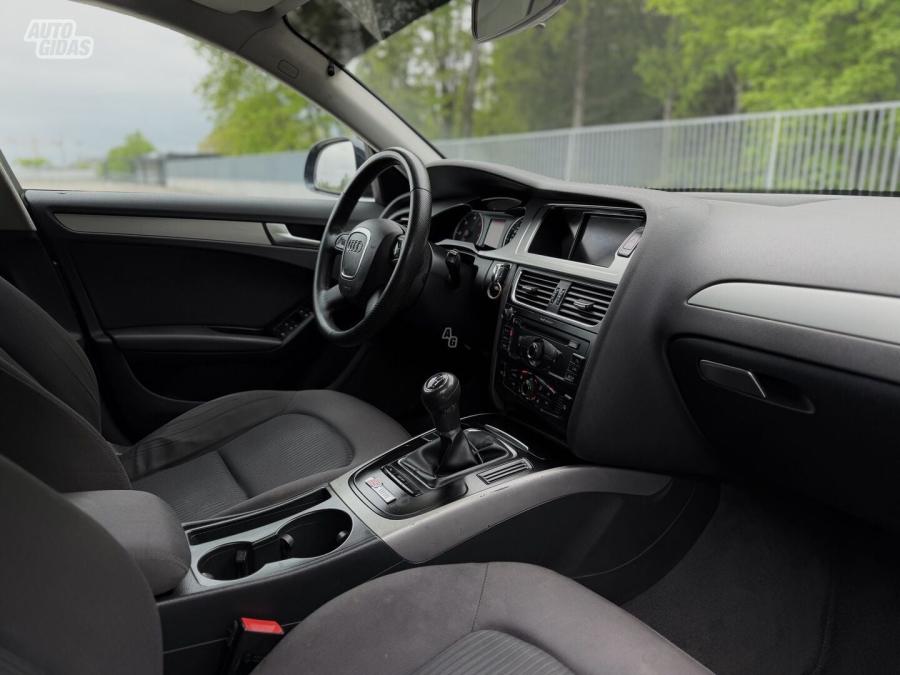 Zils Audi A4 2009 Viļņa, ar dzinēja tilpumu 2.70 L un nobraukumu 310 tūkst. km par 3740 €, foto 13 vietnē AUTOMOTO.COM.LV