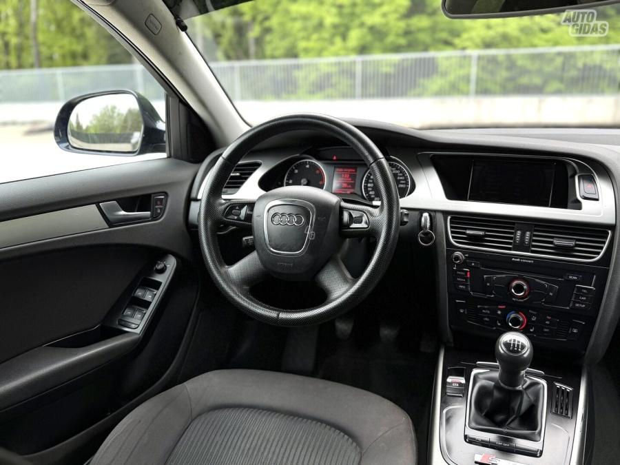 Zils Audi A4 2009 Viļņa, ar dzinēja tilpumu 2.70 L un nobraukumu 310 tūkst. km par 3740 €, foto 14 vietnē AUTOMOTO.COM.LV