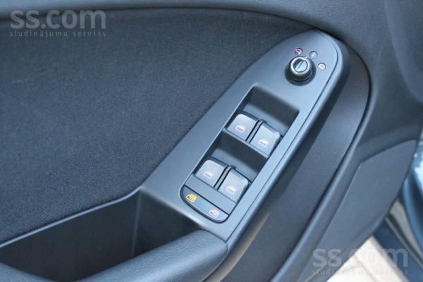 Zils Audi A4 2009 Rīga, ar dzinēja tilpumu 2.00 L un nobraukumu 203 tūkst. km par 5990 €, foto 6 vietnē AUTOMOTO.COM.LV