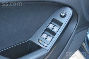 Blue Audi A4 2009 in Riga, with an engine capacity of 2.00 L and mileage of 203 thousand km for 5990 €, photo 7 on AUTOMOTO.COM.LV