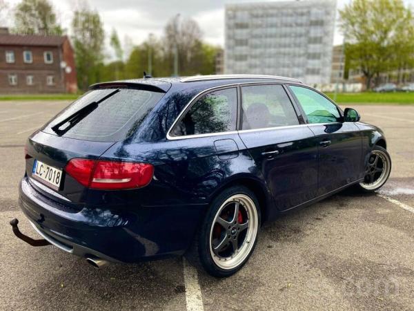 Zils Audi A4 2009 Rīga, ar dzinēja tilpumu 2.70 L un nobraukumu 0 tūkst. km par 4050 €, foto 3 vietnē AUTOMOTO.COM.LV