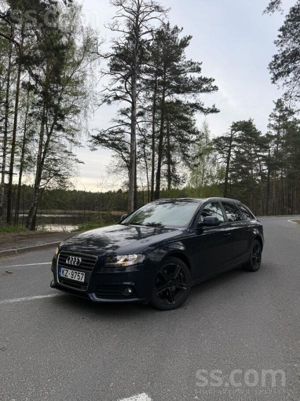 Zils Audi A4 2009 Rīga, ar dzinēja tilpumu 2.00 L un nobraukumu 389 tūkst. km par 4150 €, foto 2 vietnē AUTOMOTO.COM.LV