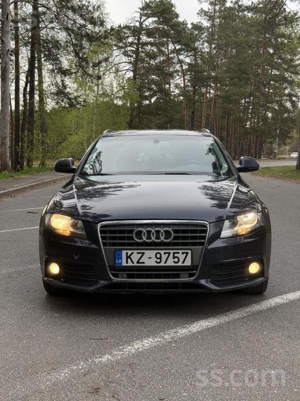 Zils Audi A4 2009 Rīga, ar dzinēja tilpumu 2.00 L un nobraukumu 389 tūkst. km par 4150 €, foto 5 vietnē AUTOMOTO.COM.LV