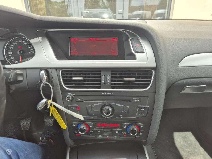 Zils Audi A4 2009 Marijampole, ar dzinēja tilpumu 1.97 L un nobraukumu 274 tūkst. km par 4000 €, foto 16 vietnē AUTOMOTO.COM.LV