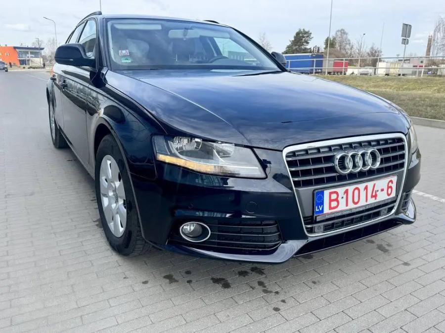 Zils Audi A4 2009 Rēzekne, ar dzinēja tilpumu 2.00 L un nobraukumu 238 tūkst. km par 5600 €, foto 4 vietnē AUTOMOTO.COM.LV