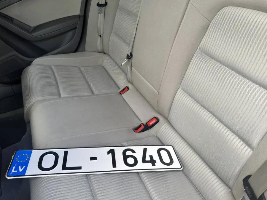 Zils Audi A4 2009 Rēzekne, ar dzinēja tilpumu 2.00 L un nobraukumu 238 tūkst. km par 5600 €, foto 12 vietnē AUTOMOTO.COM.LV