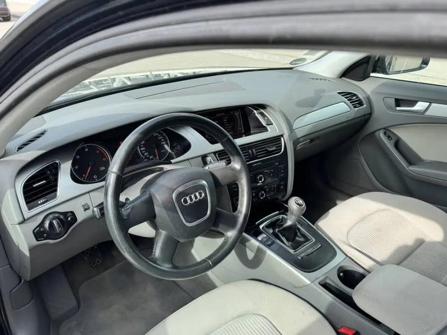 Zils Audi A4 2009 Rēzekne, ar dzinēja tilpumu 2.00 L un nobraukumu 238 tūkst. km par 5600 €, foto 17 vietnē AUTOMOTO.COM.LV