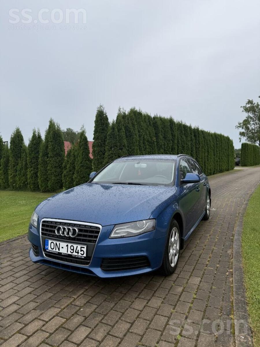 Zils Audi A4 2009 Rīga, ar dzinēja tilpumu 1.80 L un nobraukumu 240 tūkst. km par 3750 €, foto 1 vietnē AUTOMOTO.COM.LV