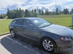 Zils Audi A4 2009 Rīga, ar dzinēja tilpumu 2.00 L un nobraukumu 358 tūkst. km par 3500 €, foto  vietnē AUTOMOTO.COM.LV