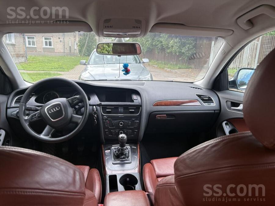 Zils Audi A4 2009 Rīga, ar dzinēja tilpumu 2.00 L un nobraukumu 358 tūkst. km par 3500 €, foto 5 vietnē AUTOMOTO.COM.LV