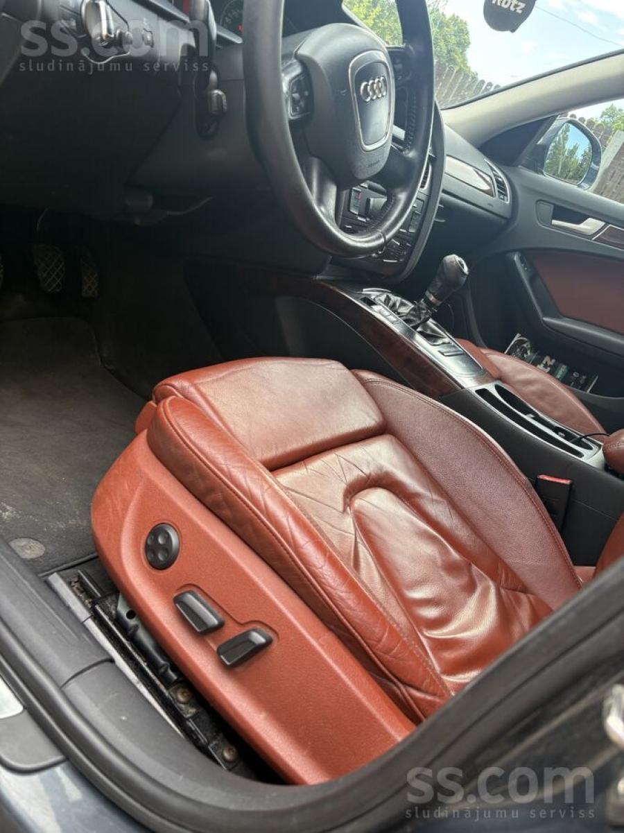 Zils Audi A4 2009 Rīga, ar dzinēja tilpumu 2.00 L un nobraukumu 358 tūkst. km par 3500 €, foto 8 vietnē AUTOMOTO.COM.LV
