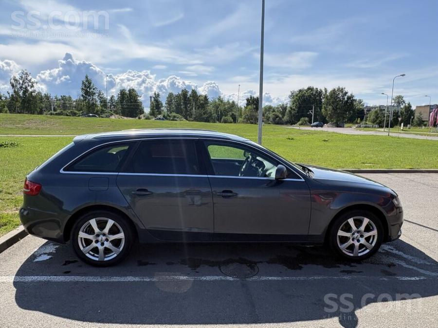 Zils Audi A4 2009 Rīga, ar dzinēja tilpumu 2.00 L un nobraukumu 358 tūkst. km par 3500 €, foto 10 vietnē AUTOMOTO.COM.LV