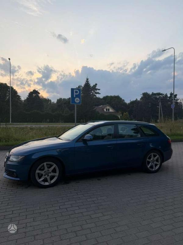 Blue Audi A4 2009 in Utena, with an engine capacity of 1.97 L and mileage of 285 thousand km for 5100 €, photo 6 on AUTOMOTO.COM.LV