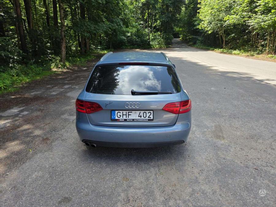 Zils Audi A4 2009 Viļņa, ar dzinēja tilpumu 1.99 L un nobraukumu 300 tūkst. km par 2700 €, foto 7 vietnē AUTOMOTO.COM.LV