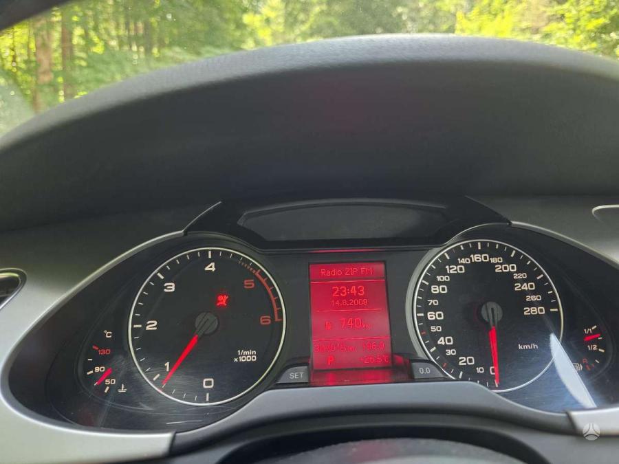 Zils Audi A4 2009 Viļņa, ar dzinēja tilpumu 1.99 L un nobraukumu 300 tūkst. km par 2700 €, foto 12 vietnē AUTOMOTO.COM.LV