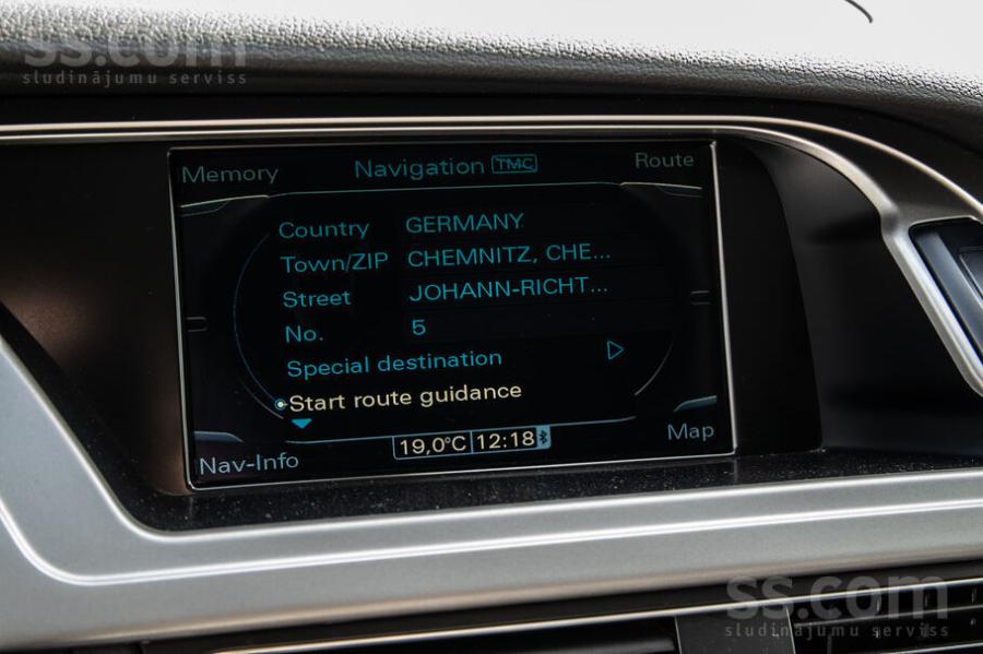 Blue Audi A4 2009 in Riga, with an engine capacity of 2.00 L and mileage of 255 thousand km for 5990 €, photo 32 on AUTOMOTO.COM.LV