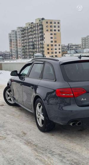 Zils Audi A4 2010 Viļņa, ar dzinēja tilpumu 1.97 L un nobraukumu 418 tūkst. km par 4500 €, foto 12 vietnē AUTOMOTO.COM.LV