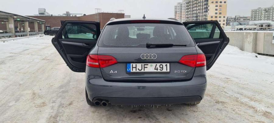 Zils Audi A4 2010 Viļņa, ar dzinēja tilpumu 1.97 L un nobraukumu 418 tūkst. km par 4500 €, foto 19 vietnē AUTOMOTO.COM.LV