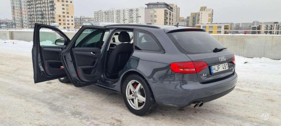 Zils Audi A4 2010 Viļņa, ar dzinēja tilpumu 1.97 L un nobraukumu 418 tūkst. km par 4500 €, foto 20 vietnē AUTOMOTO.COM.LV