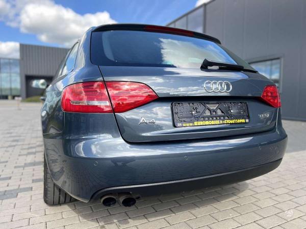 Blue Audi A4 2010 in Siauliai, with an engine capacity of 1.80 L and mileage of 248 thousand km for 5500 €, photo 9 on AUTOMOTO.COM.LV