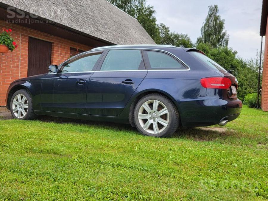 Zils Audi A4 2010 Tukums, ar dzinēja tilpumu 2.70 L un nobraukumu 291 tūkst. km par 4500 €, foto 3 vietnē AUTOMOTO.COM.LV