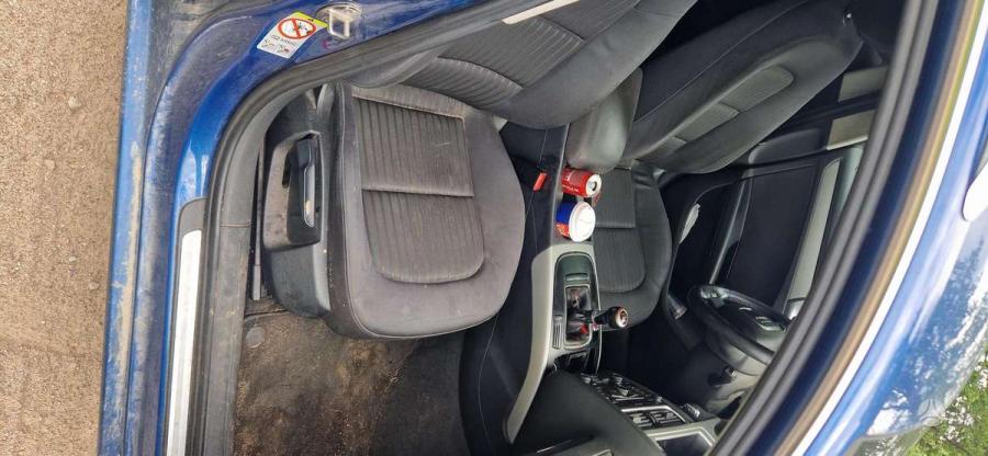 Blue Audi A4 2010 in Vilnius, with an engine capacity of 1.97 L and mileage of 321 thousand km for 1950 €, photo 7 on AUTOMOTO.COM.LV
