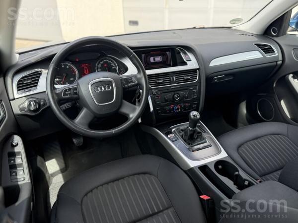 Zils Audi A4 2010 Tukums, ar dzinēja tilpumu 1.80 L un nobraukumu 225 tūkst. km par 5999 €, foto 5 vietnē AUTOMOTO.COM.LV