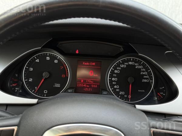 Zils Audi A4 2010 Tukums, ar dzinēja tilpumu 1.80 L un nobraukumu 225 tūkst. km par 5999 €, foto 8 vietnē AUTOMOTO.COM.LV