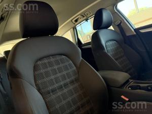 Zils Audi A4 2010 Tukums, ar dzinēja tilpumu 2.00 L un nobraukumu 304 tūkst. km par 5999 €, foto 9 vietnē AUTOMOTO.COM.LV