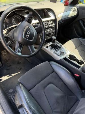 Blue Audi A4 2010 in Panevezys, with an engine capacity of 1.97 L and mileage of 280 thousand km for 4500 €, photo 5 on AUTOMOTO.COM.LV