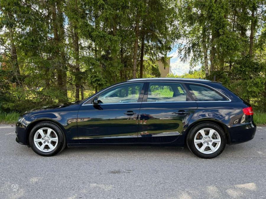Blue Audi A4 2010 in Utena, with an engine capacity of 1.97 L and mileage of 310 thousand km for 5550 €, photo 8 on AUTOMOTO.COM.LV