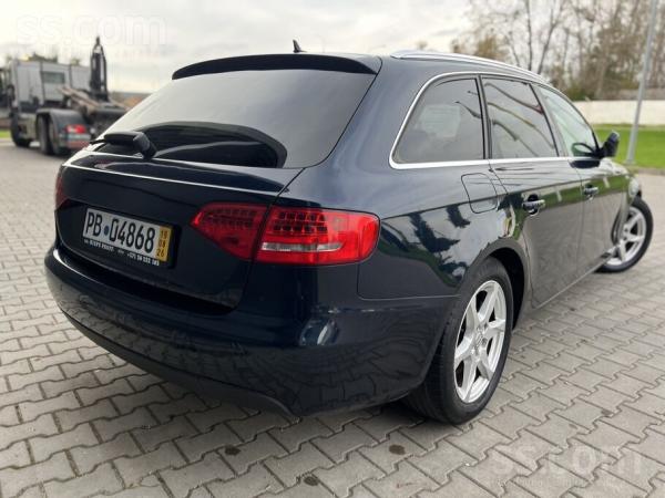 Zils Audi A4 2010 Jēkabpils, ar dzinēja tilpumu 2.00 L un nobraukumu 232 tūkst. km par 6700 €, foto 3 vietnē AUTOMOTO.COM.LV