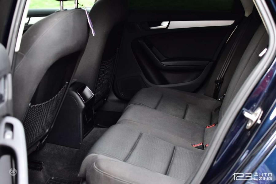 Blue Audi A4 2010 in Kretinga, with an engine capacity of 2.00 L and mileage of 267 thousand km for 5950 €, photo 13 on AUTOMOTO.COM.LV