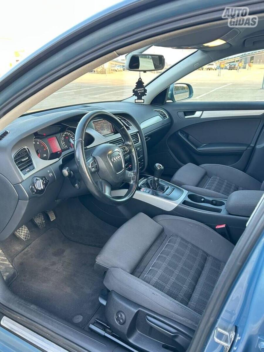 Blue Audi A4 2010 in Vilnius, with an engine capacity of 2.00 L and mileage of 310 thousand km for 4899 €, photo 11 on AUTOMOTO.COM.LV