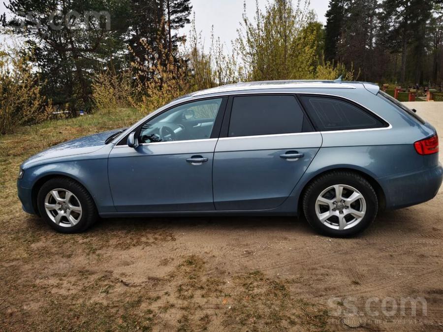 Zils Audi A4 2011 Daugavpils, ar dzinēja tilpumu 2.00 L un nobraukumu 215 tūkst. km par 6050 €, foto 7 vietnē AUTOMOTO.COM.LV