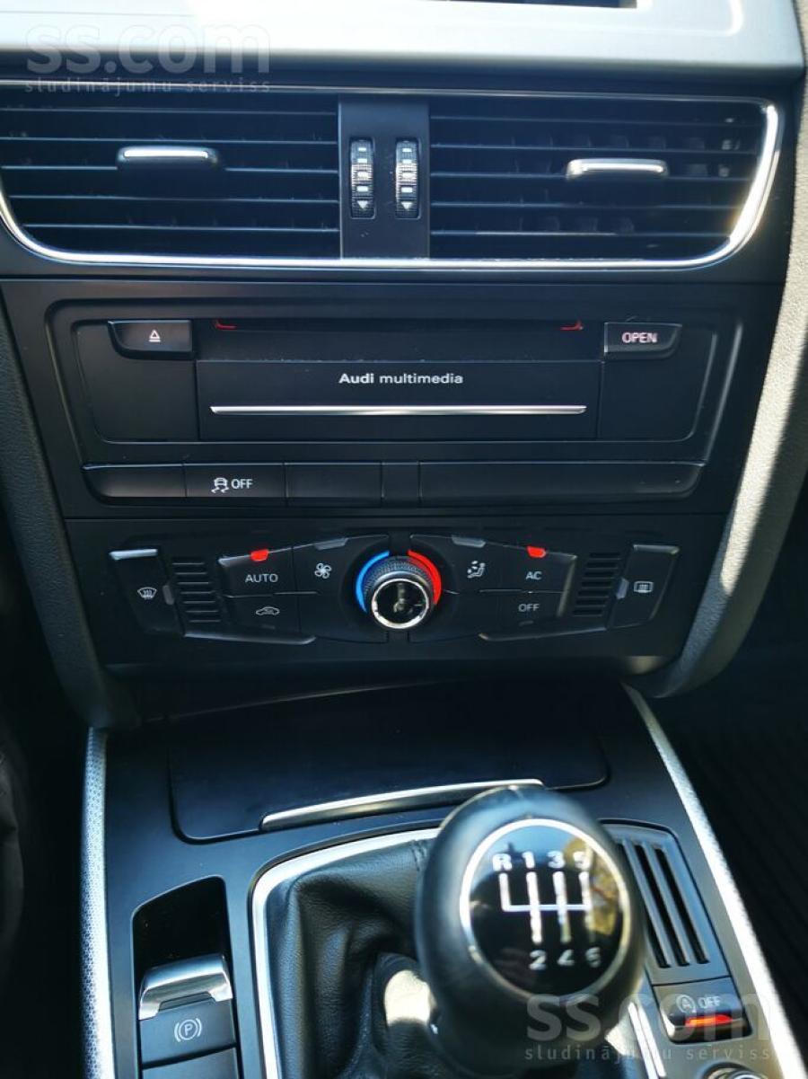 Zils Audi A4 2011 Daugavpils, ar dzinēja tilpumu 2.00 L un nobraukumu 215 tūkst. km par 6050 €, foto 20 vietnē AUTOMOTO.COM.LV