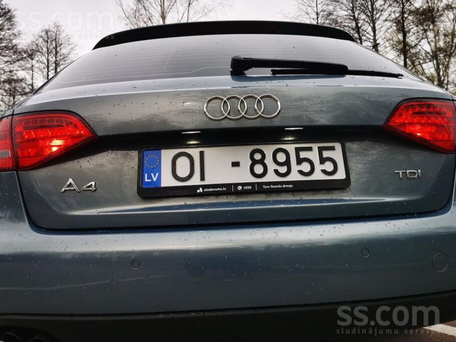 Zils Audi A4 2011 Daugavpils, ar dzinēja tilpumu 2.00 L un nobraukumu 215 tūkst. km par 6050 €, foto 21 vietnē AUTOMOTO.COM.LV