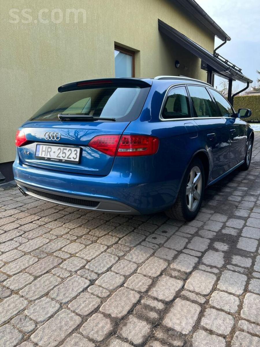 Zils Audi A4 2011 Rīga, ar dzinēja tilpumu 1.80 L un nobraukumu 183 tūkst. km par 5900 €, foto 4 vietnē AUTOMOTO.COM.LV