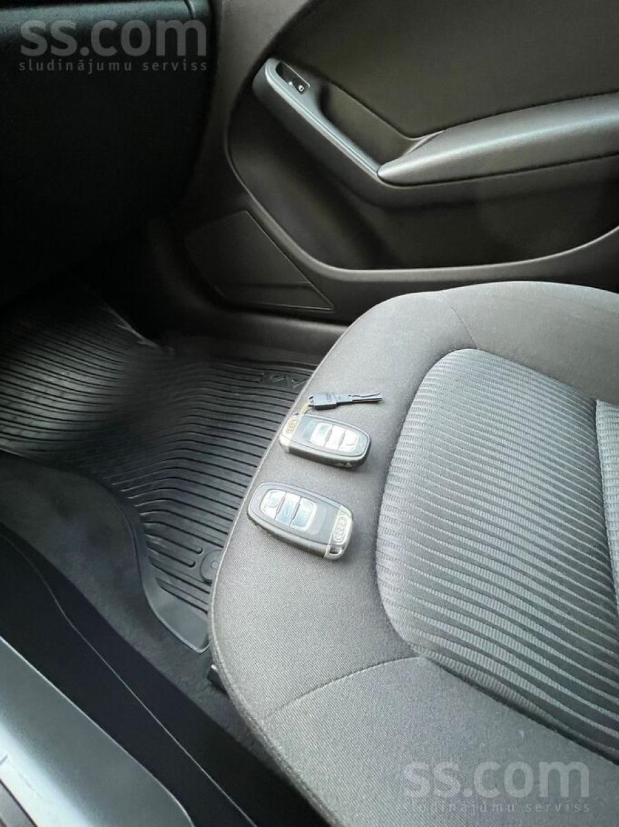 Zils Audi A4 2011 Rīga, ar dzinēja tilpumu 1.80 L un nobraukumu 183 tūkst. km par 5900 €, foto 15 vietnē AUTOMOTO.COM.LV