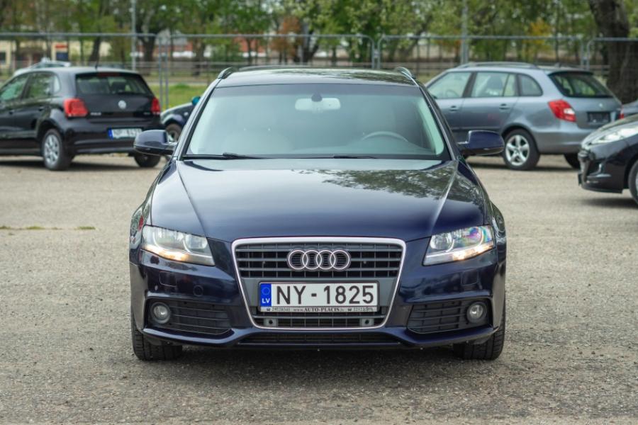 Zils Audi A4 2011 Rīga, ar dzinēja tilpumu 2.00 L un nobraukumu 307 tūkst. km par 5350 €, foto 15 vietnē AUTOMOTO.COM.LV