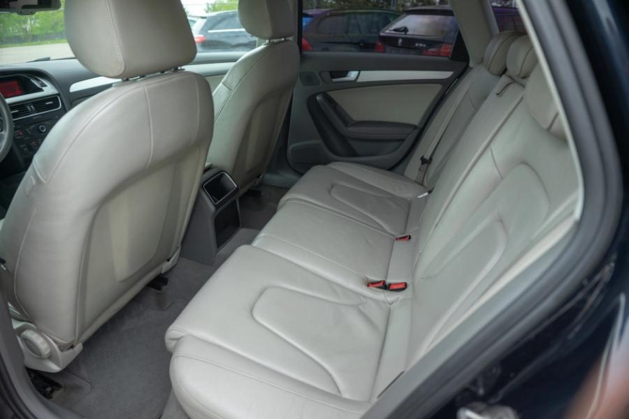 Zils Audi A4 2011 Rīga, ar dzinēja tilpumu 2.00 L un nobraukumu 307 tūkst. km par 5350 €, foto 18 vietnē AUTOMOTO.COM.LV