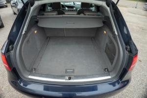 Zils Audi A4 2011 Rīga, ar dzinēja tilpumu 2.00 L un nobraukumu 307 tūkst. km par 5350 €, foto 20 vietnē AUTOMOTO.COM.LV